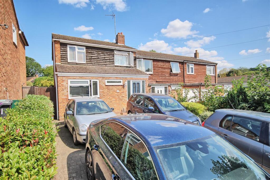 3 bedroom end of terrace house for sale in Whiteley Close, Dane End, SG12