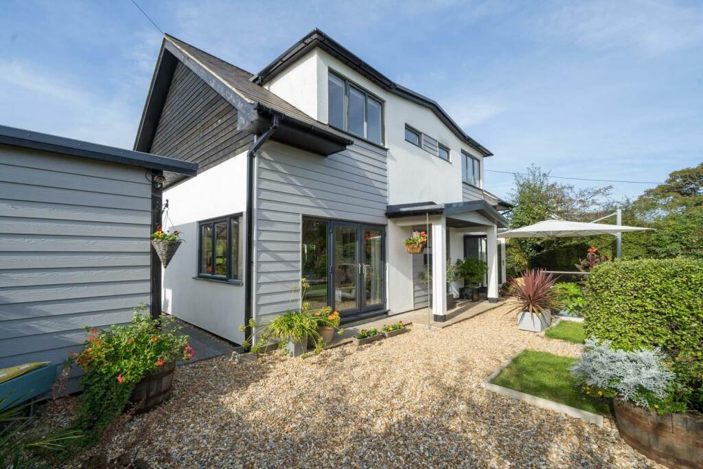 3 bedroom detached house for sale in Cranmore, Isle of Wight, PO41