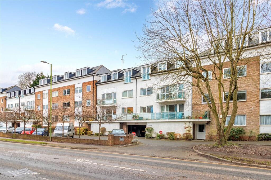 2 bedroom apartment for sale in Brook Court, Watling Street, Radlett ...