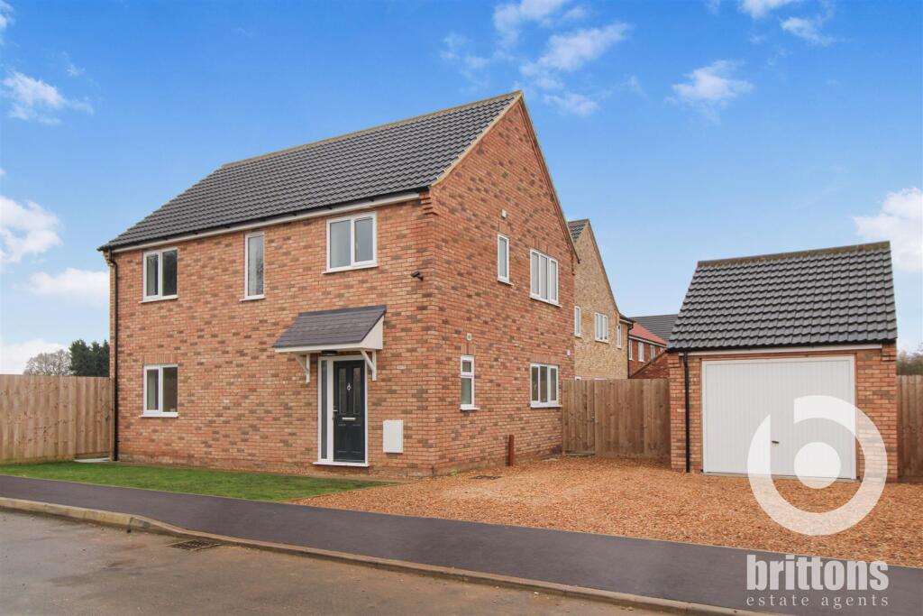 3 bedroom detached house for sale in Cherry Tree Drive, Terrington St ...