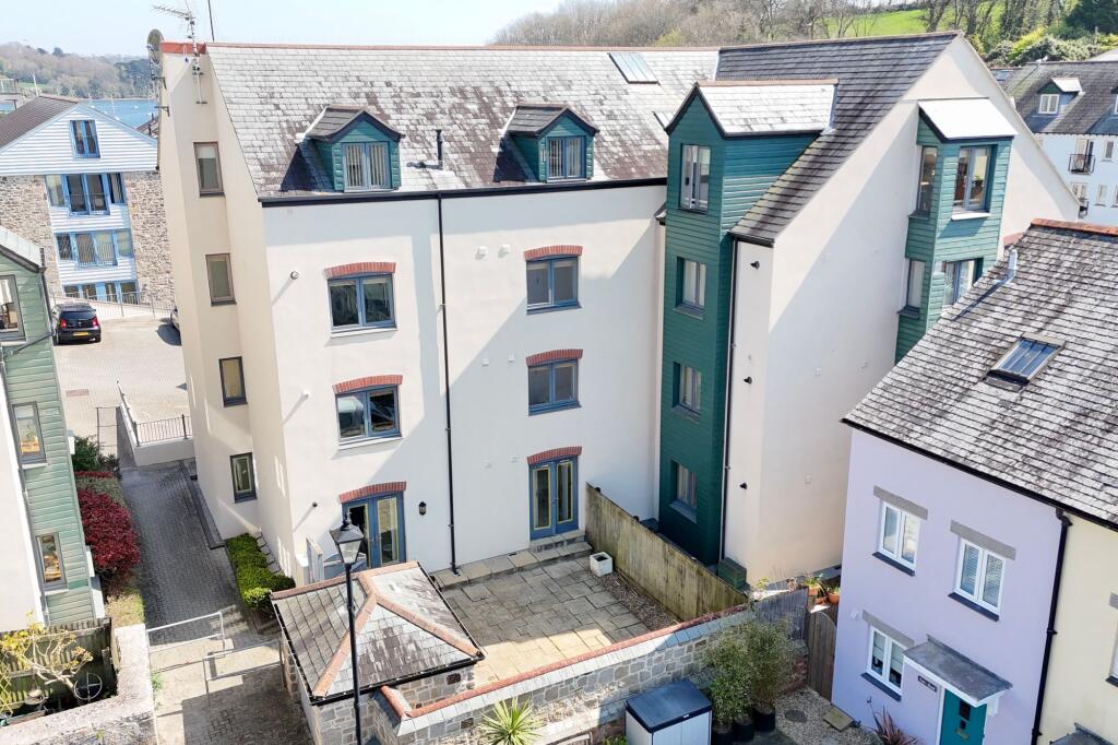 2 bedroom flat for sale in Anchor Quay, Penryn, TR10
