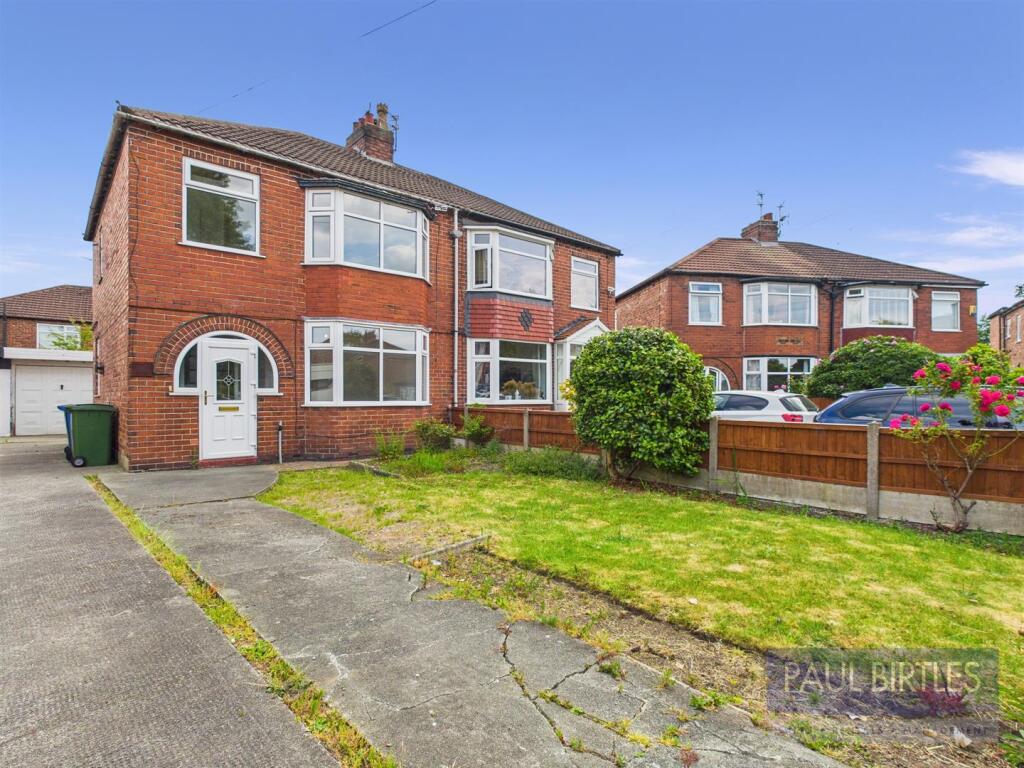 3 bedroom semi-detached house for sale in Bosdin Road East, Flixton ...