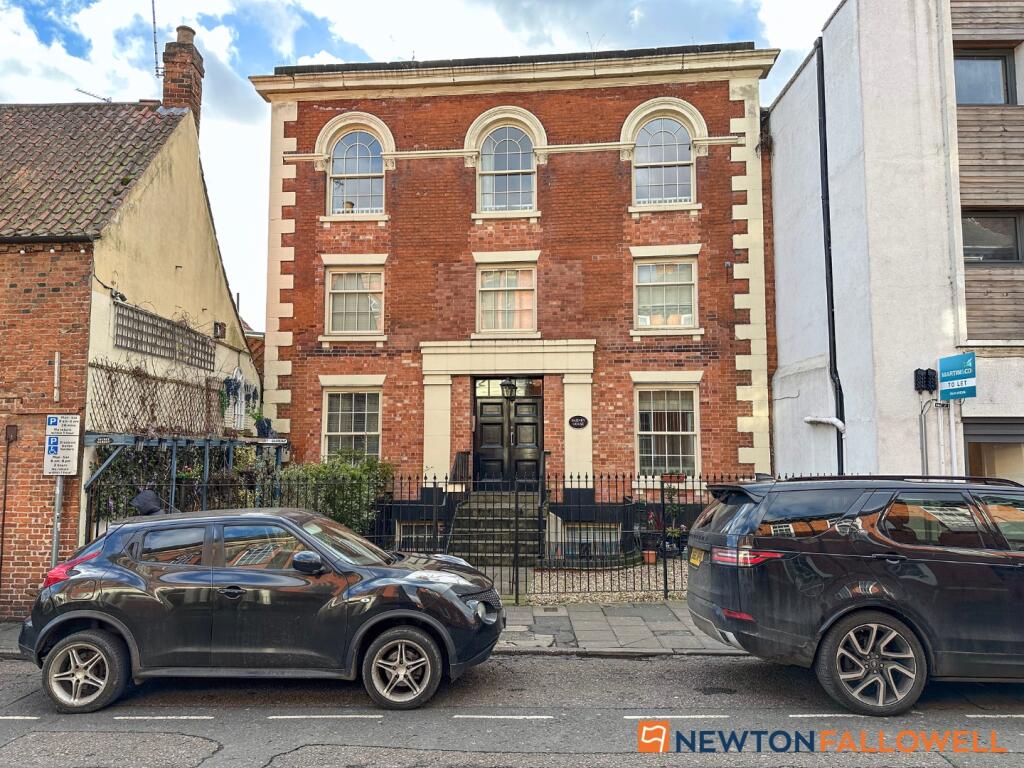 2 bedroom flat for sale in Barnby House, Barnby Gate, Newark, NG24