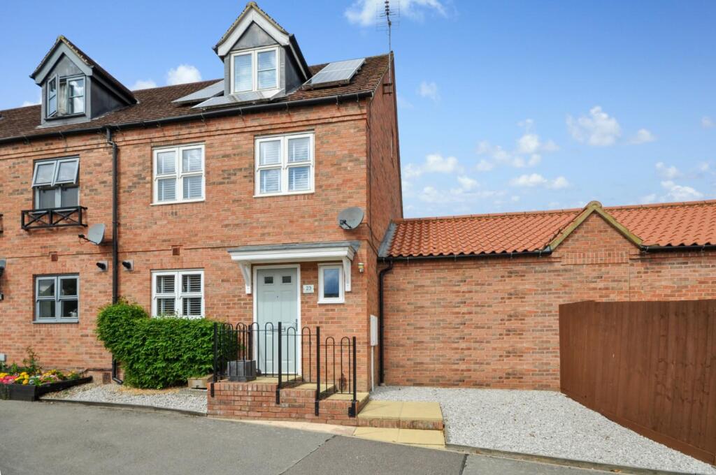 3 bedroom end of terrace house for sale in Mawsley Chase, Mawsley ...