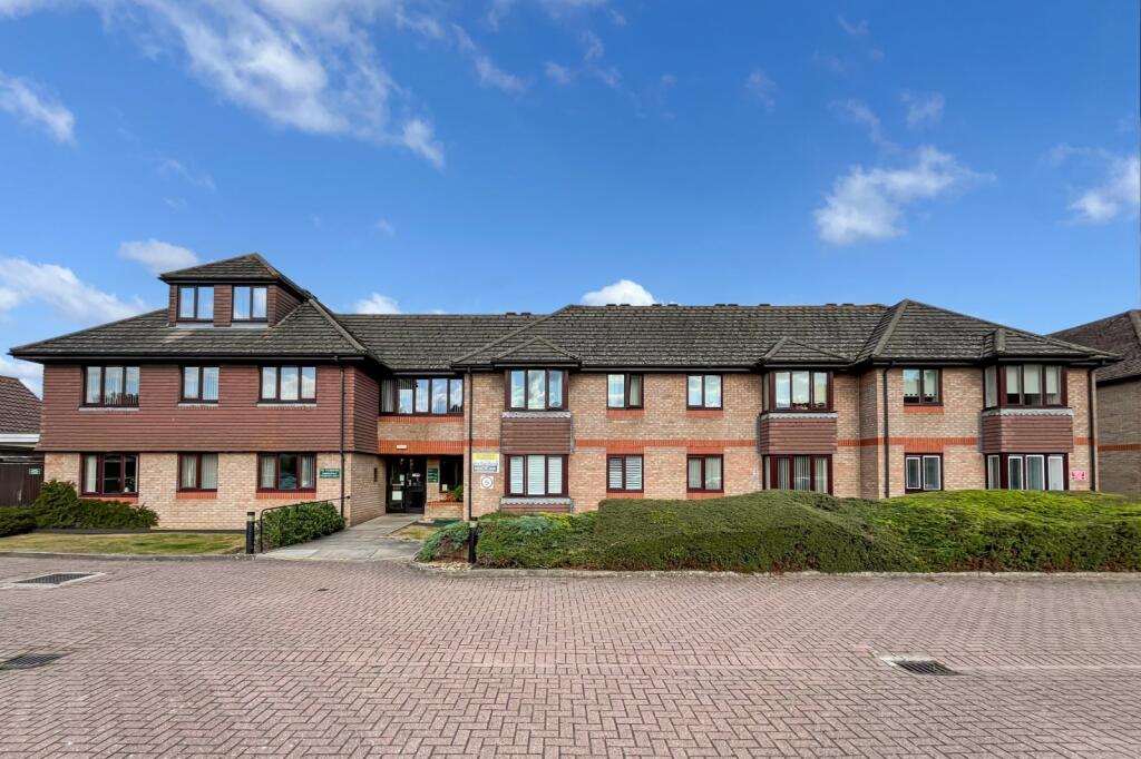 1 bedroom apartment for sale in Station Road, East Preston ...