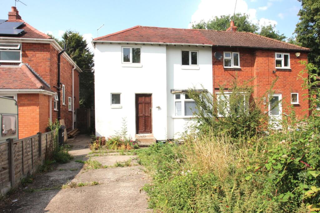 3 bedroom semi-detached house for sale in Beoley Road East, Redditch, B98