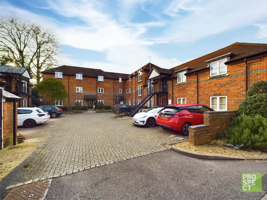 2 bedroom apartment for sale in Flat 7, Townside Court, 6 Crown Place ...
