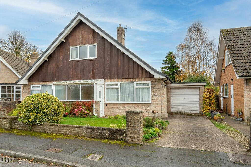 4 bedroom detached house for sale in Nether Way, Nether Poppleton, York ...