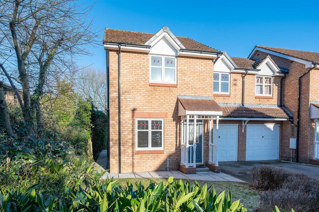 3 bedroom semi-detached house for sale in Severn Green, Nether ...