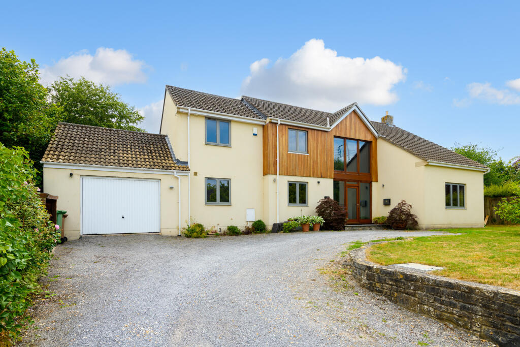 5 bedroom detached house for sale in Water Lane, Butleigh, BA6