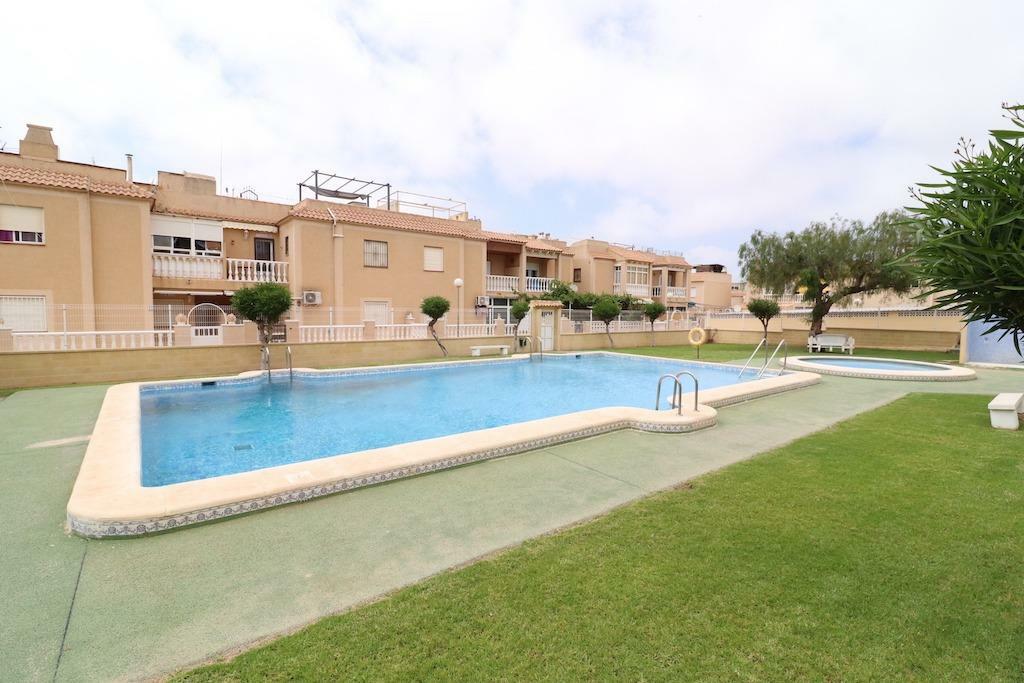2 bedroom house for sale in Valencia, Alicante, Torrevieja, Spain