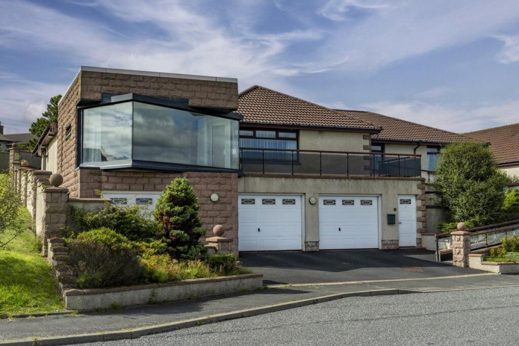 4 bedroom detached house for sale in 1 Waterside Road, Peterhead ...