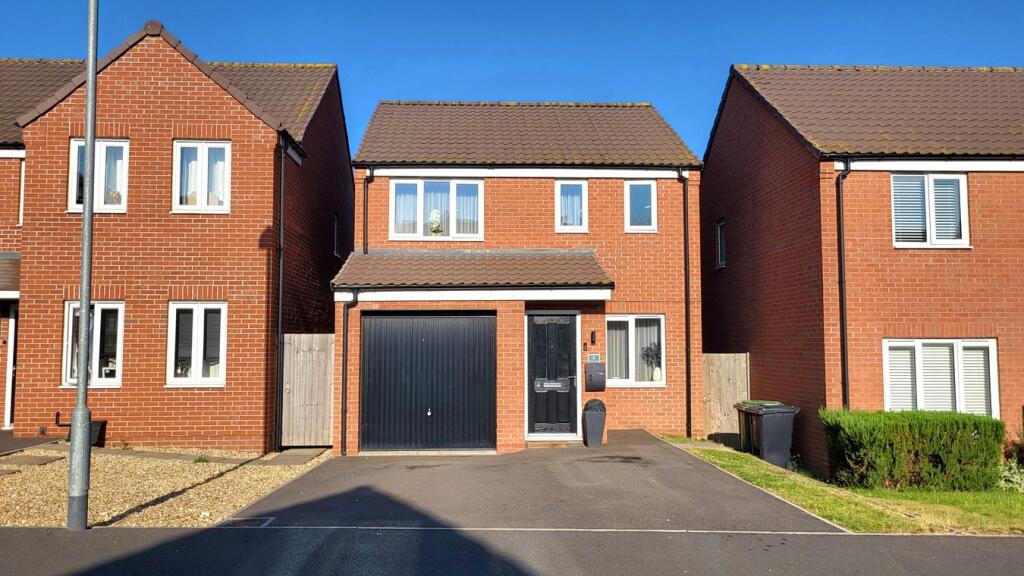 3 bedroom detached house for sale in Brutus Close, Cardea, Peterborough ...