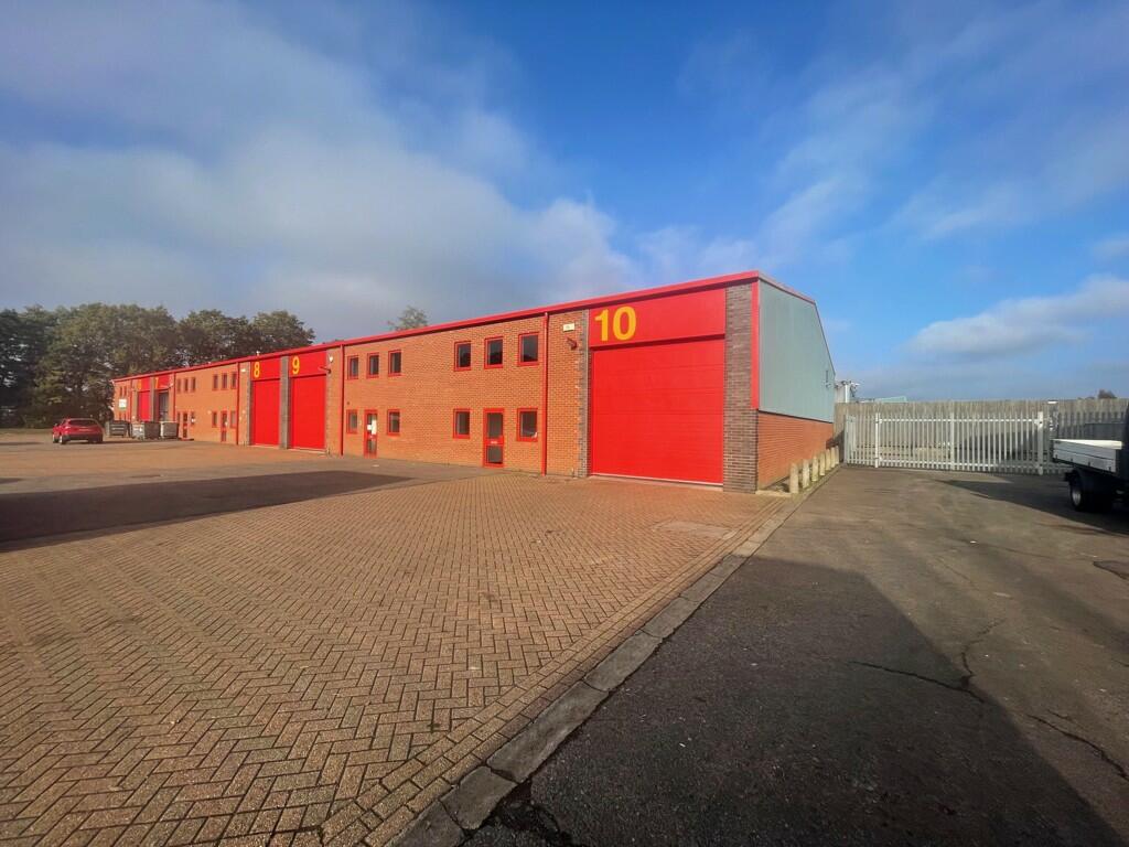 Light industrial facility to lease in Units 8-10 Putney Close, Brandon ...