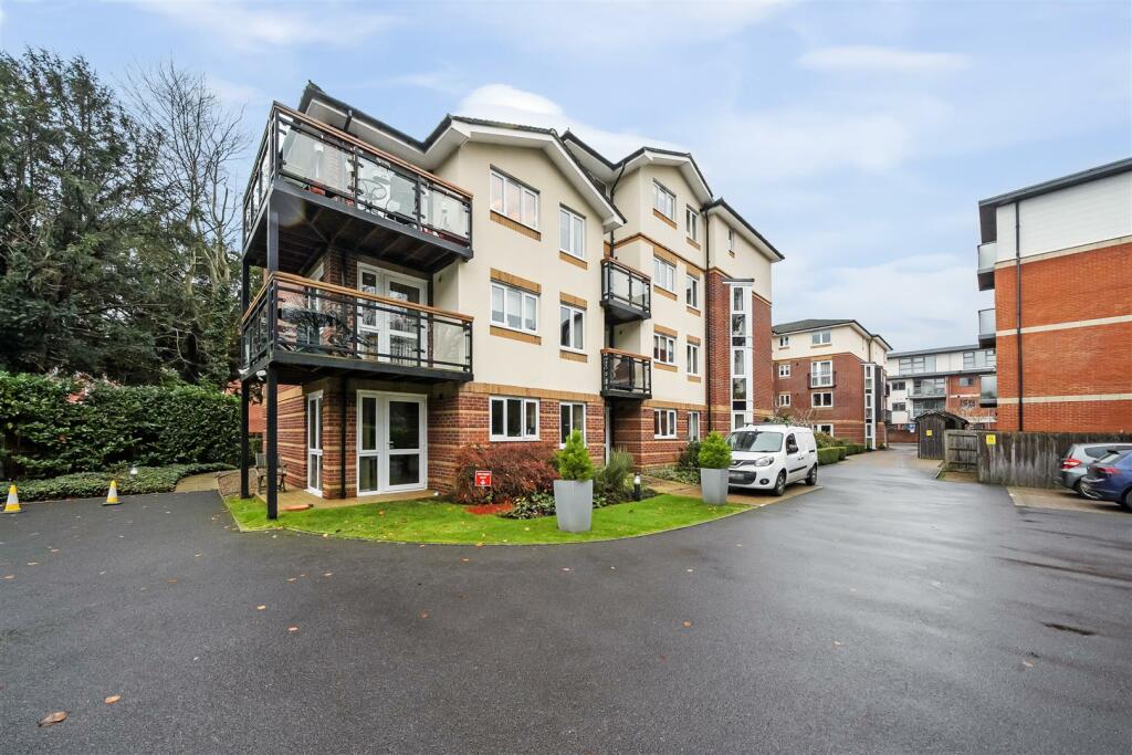 1 bedroom retirement property for sale in Middlemarch Lodge ...