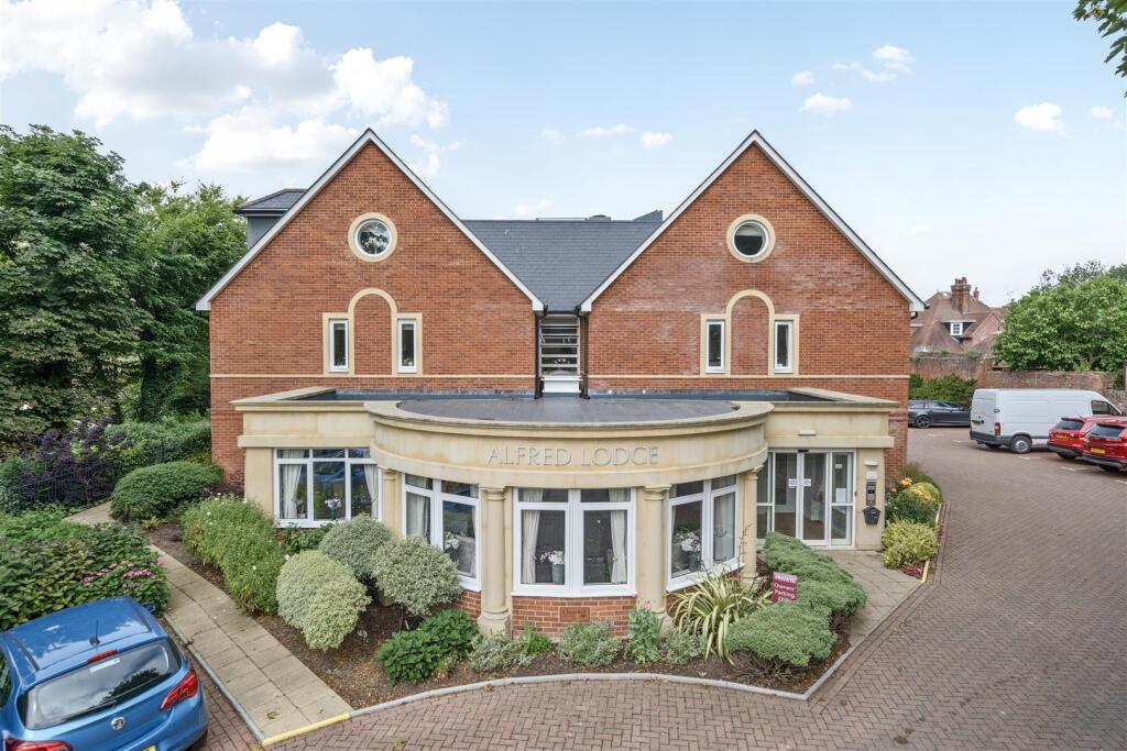 1 bedroom retirement property for sale in Alfred Lodge, Bridport, DT6