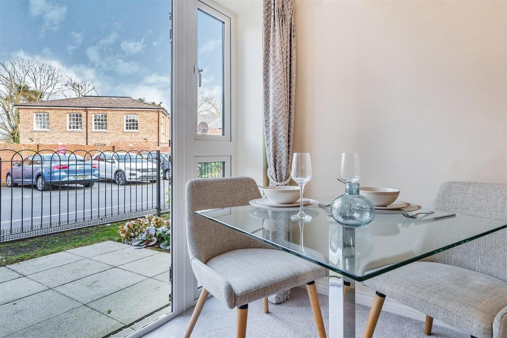 1 bedroom retirement property for sale in Peel Lodge, Marlow, SL7