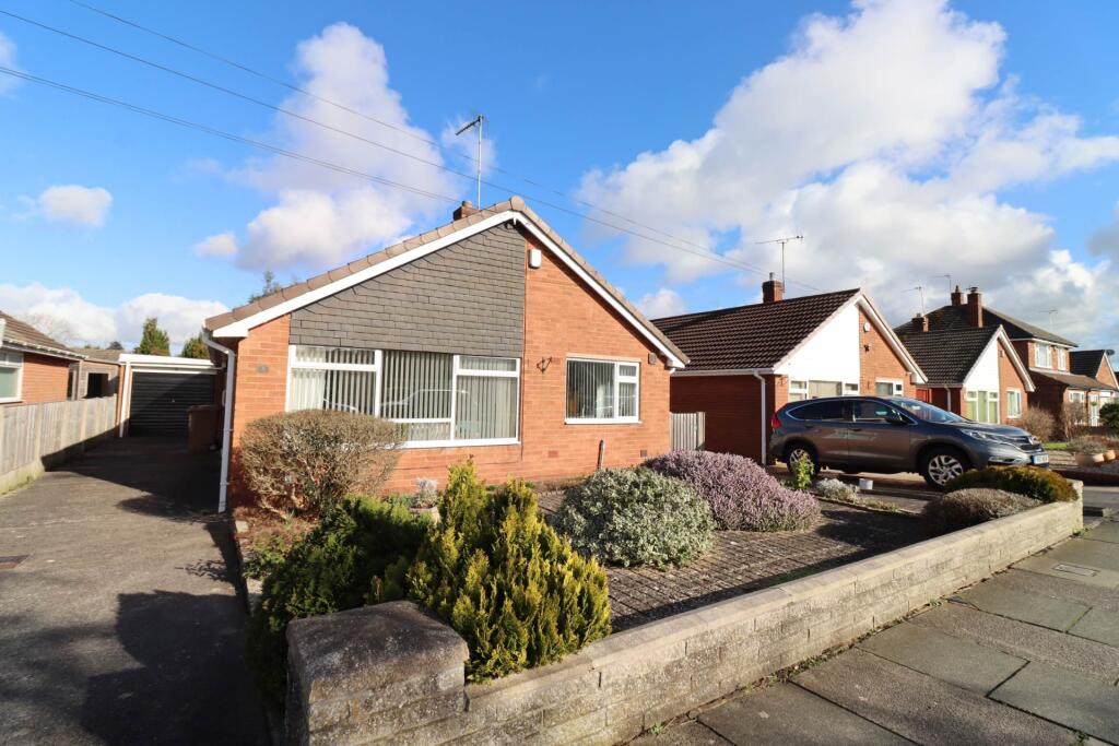 2 bedroom detached bungalow for sale in Brookhurst Road, Bromborough, CH63