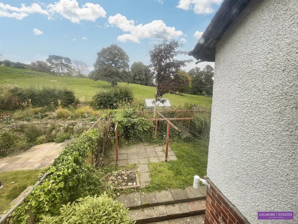 3 bedroom semi-detached house for sale in Castlehill Cottages, Wylam, NE41