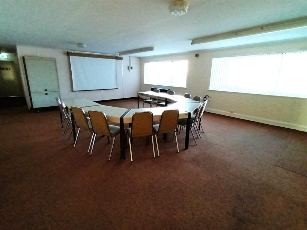 Commercial property to lease in Priory Road, Freiston, Boston, PE22