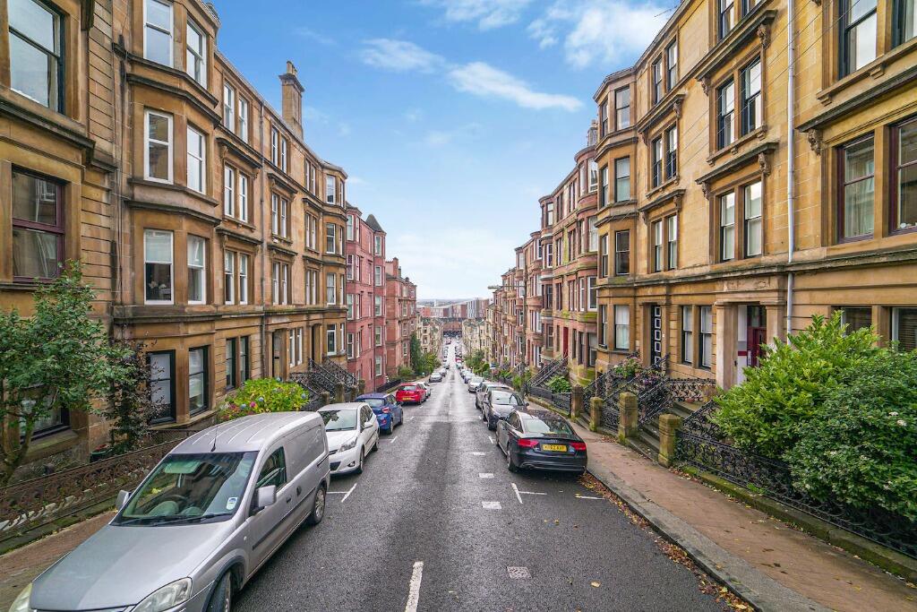 2 bedroom flat for rent in Gardner Street, Partickhill, Glasgow, G11