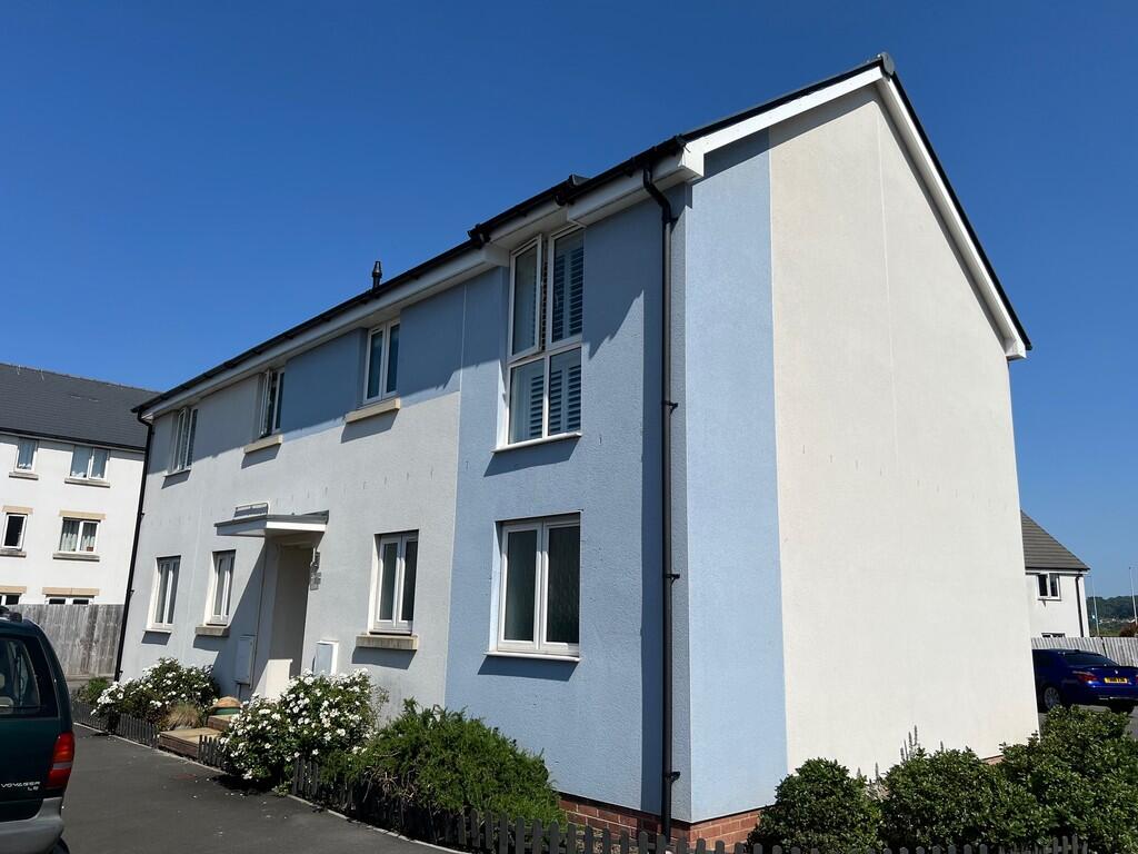 2 bedroom coach house for sale in Airoh End, BS24