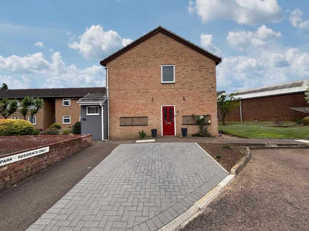 2 bedroom ground floor flat for rent in Havelock Close, Gamlingay ...