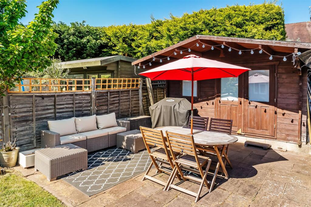 3 bedroom semi-detached house for sale in Grove Road, Ashtead, KT21