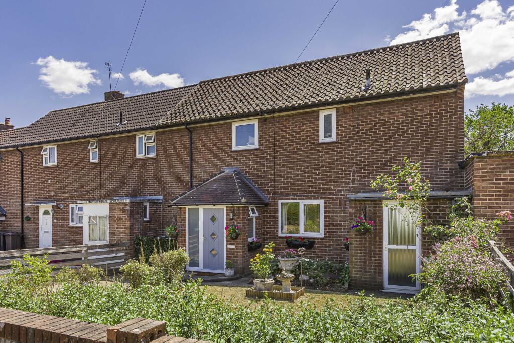 3 bedroom end of terrace house for sale in Abbots Avenue West, St ...