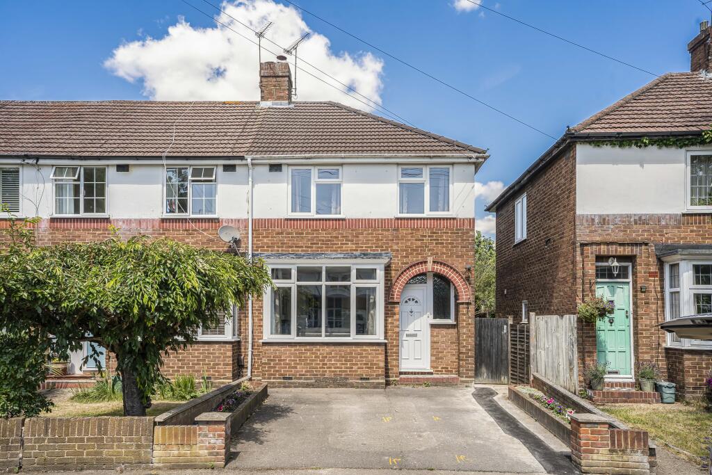 2 bedroom end of terrace house for sale in Mentmore Road, St Albans, AL1