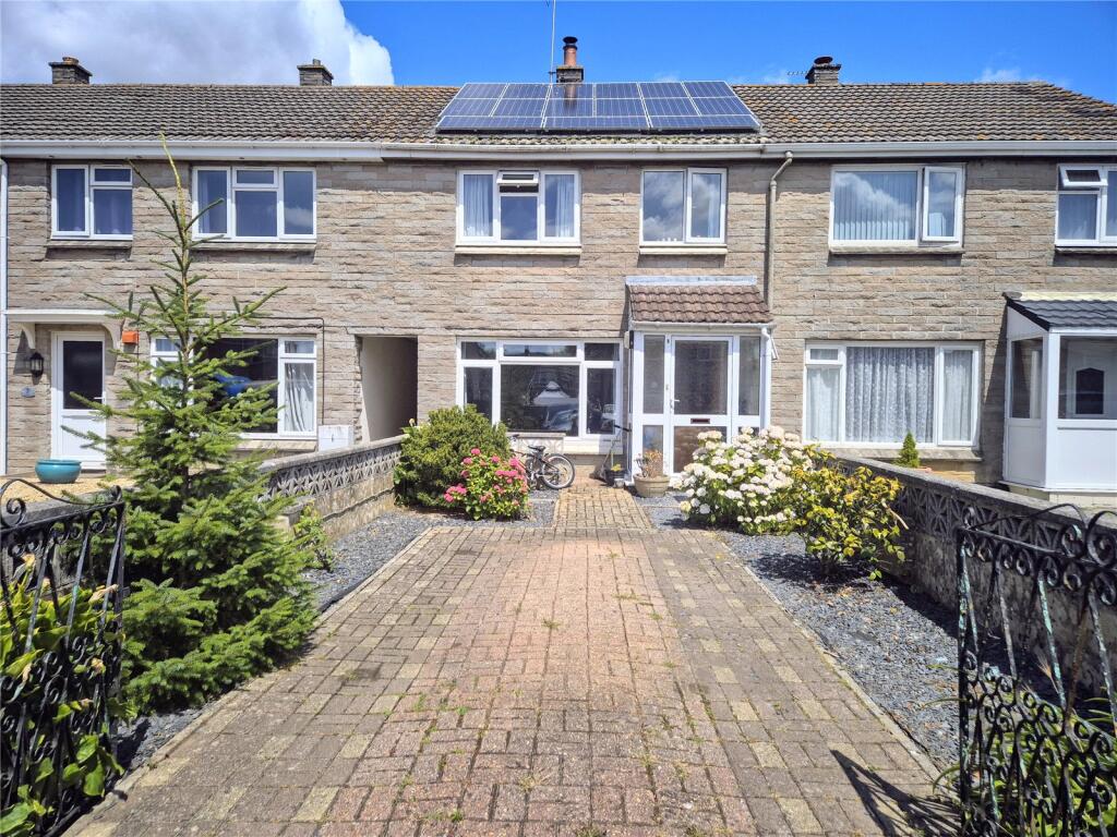 3 bedroom terraced house for sale in Cranmore View, Frome, Somerset, BA11