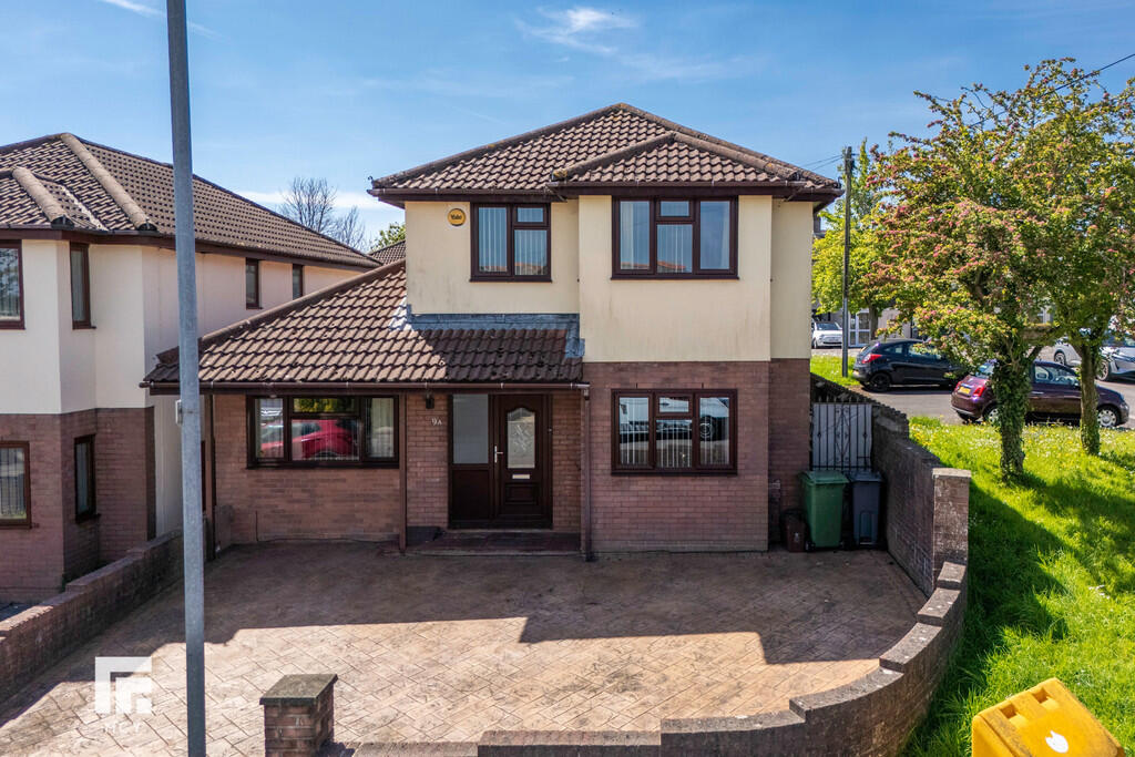 4 bedroom detached house for sale in The Grove, Rumney, Cardiff, CF3