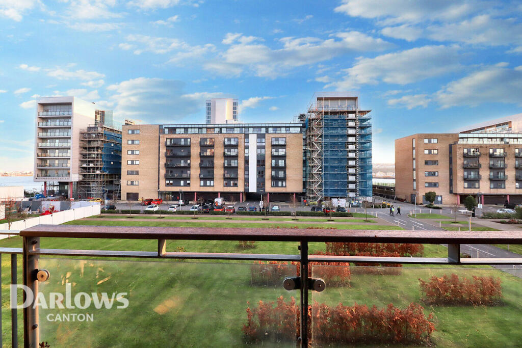 2 bedroom apartment for sale in Ferry Court, Cardiff, CF11