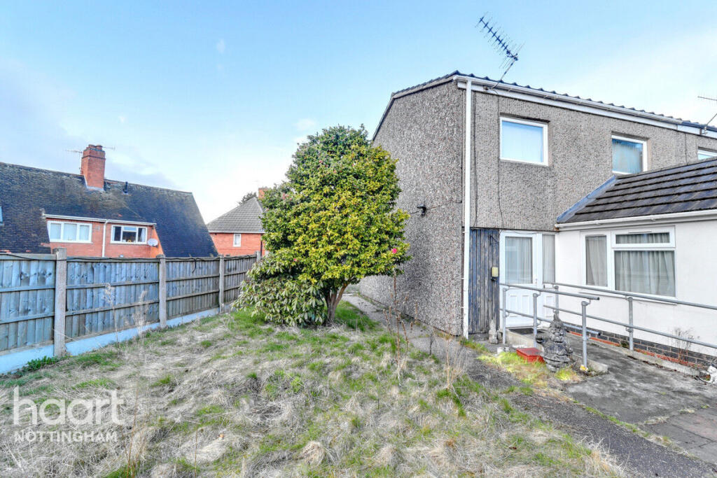 3 bedroom end of terrace house for sale in Gayhurst Road, Nottingham, NG6