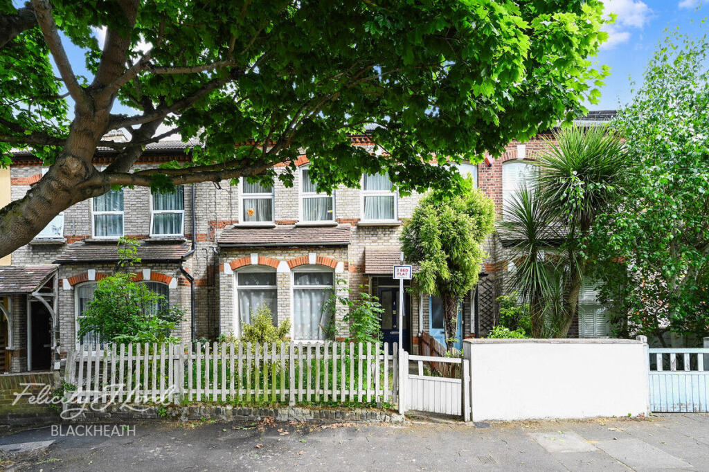 2 bedroom flat for sale in Wrottesley Road, London, SE18