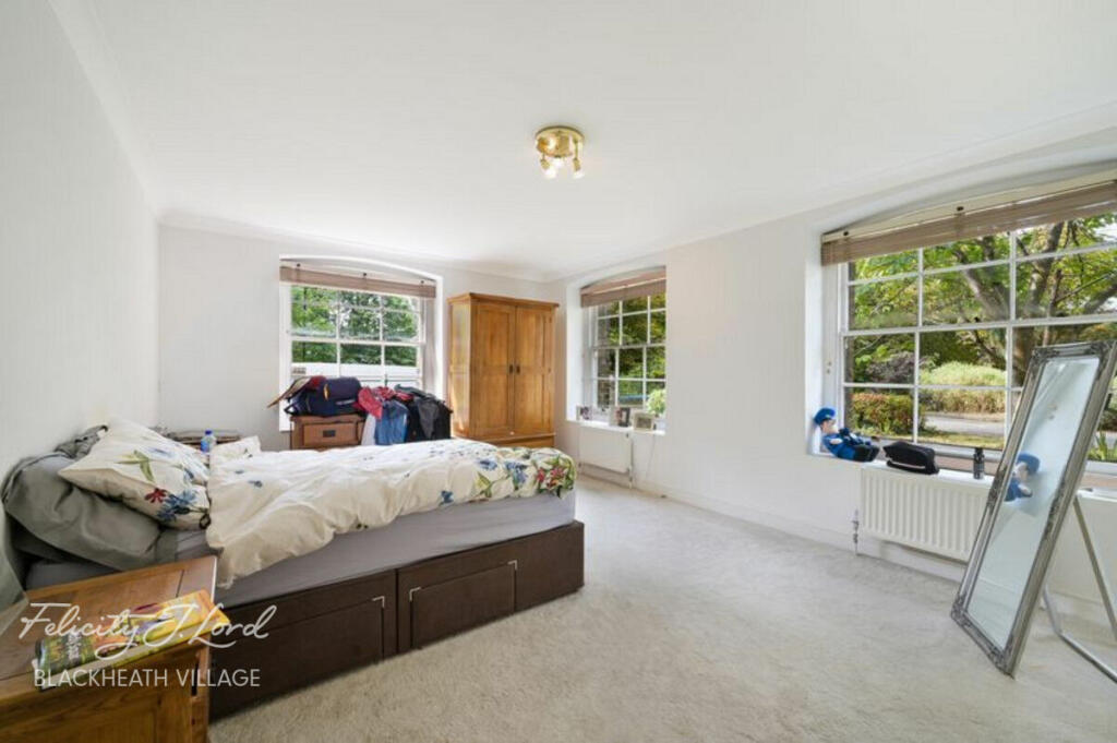 2 bedroom apartment for sale in Gilbert Close, LONDON, SE18