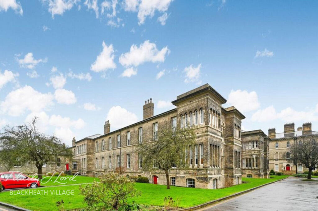 2 bedroom apartment for sale in Gilbert Close, London, SE18