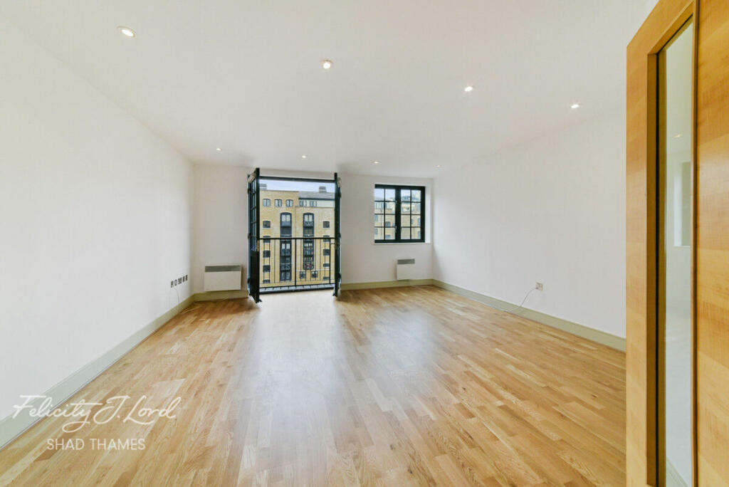 2 bedroom apartment for sale in Ginger Apartments, Cayenne Court, SE1