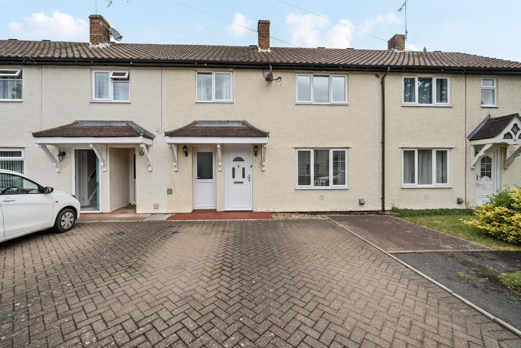 3 bedroom terraced house for sale in Britannia Crescent, Lyneham, SN15