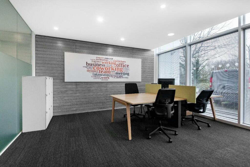Serviced office to lease in International House, Southampton ...