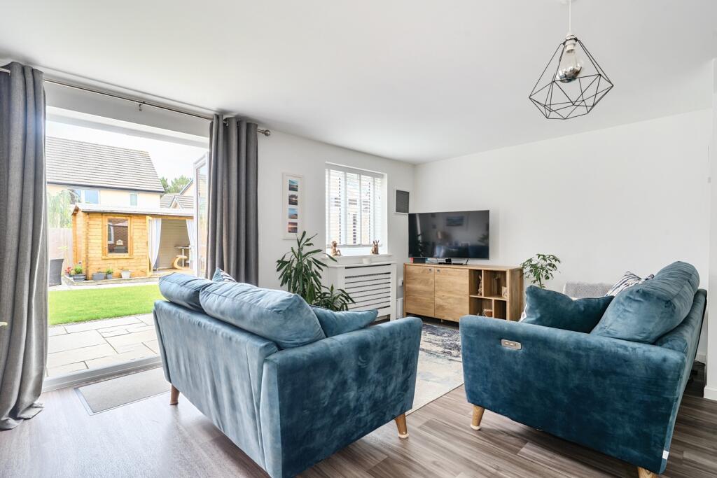 4 bedroom detached house for sale in Meadowland Road, Chivenor ...