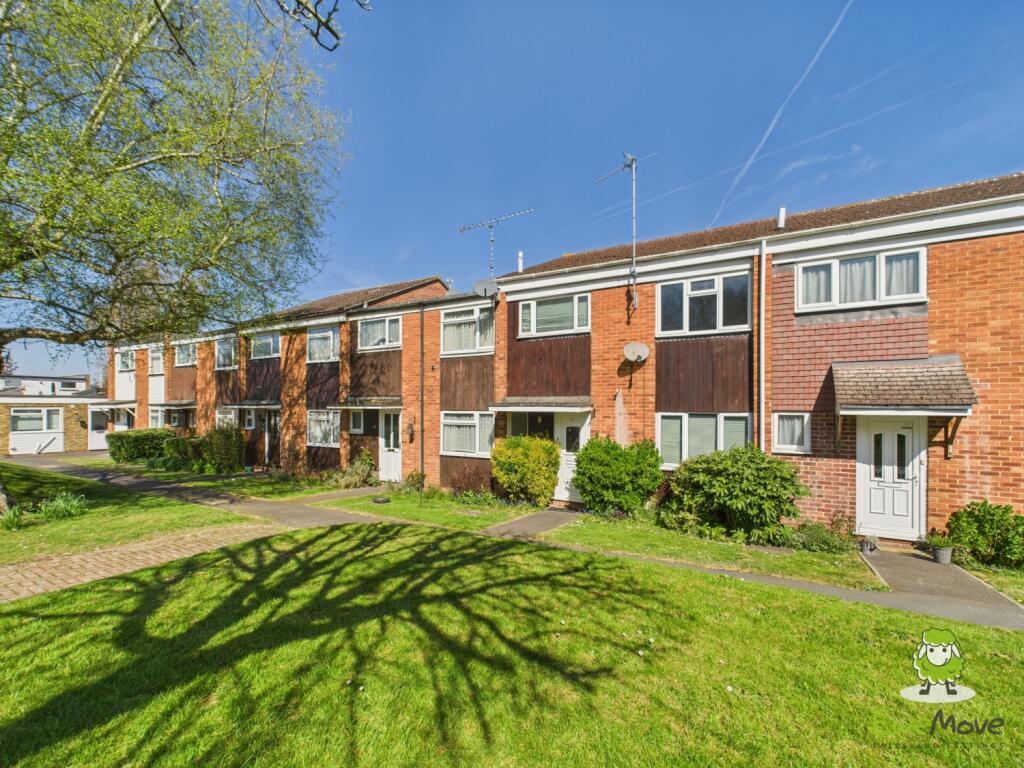 3 bedroom terraced house for sale in Cam Walk, Basingstoke, Hampshire, RG21
