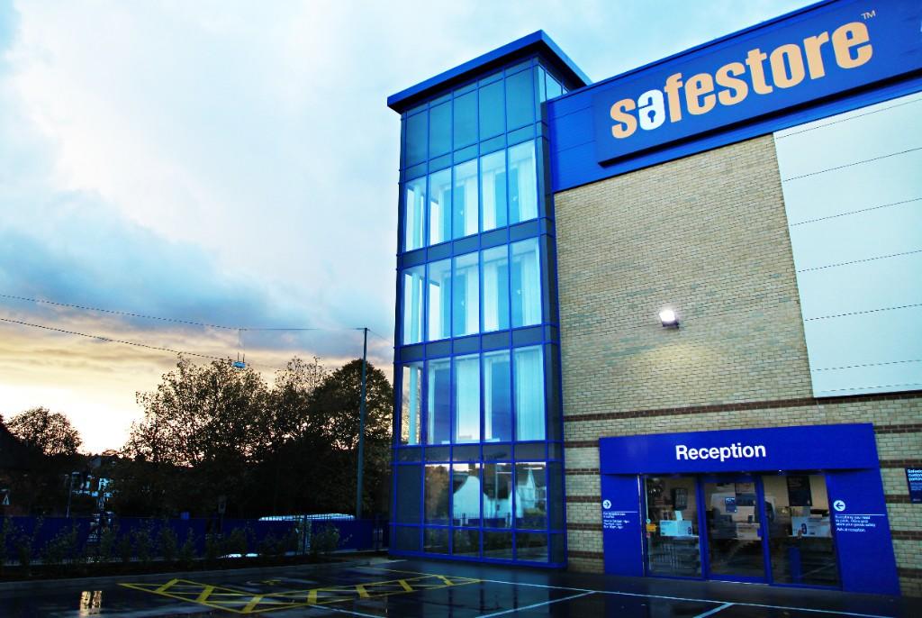 Storage facility to lease in Safestore Self Storage, Sutton Lane North ...