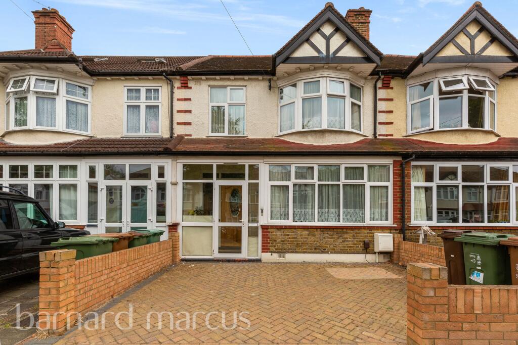 3 bedroom house for rent in Godalming Avenue, WALLINGTON, SM6