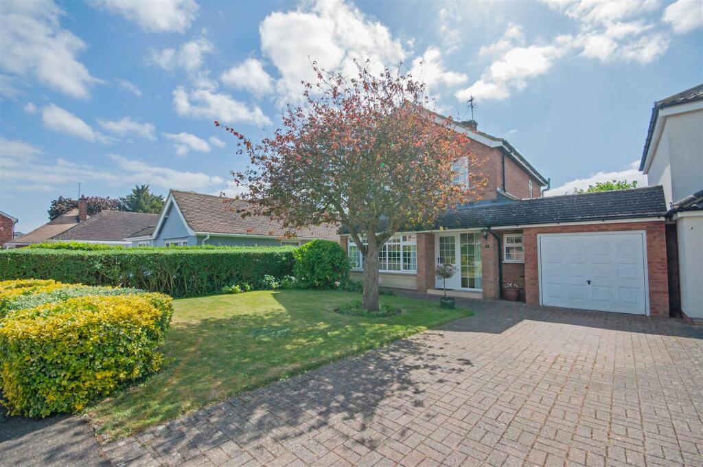 3 bedroom detached house for sale in Torrington Close, Old Springfield ...