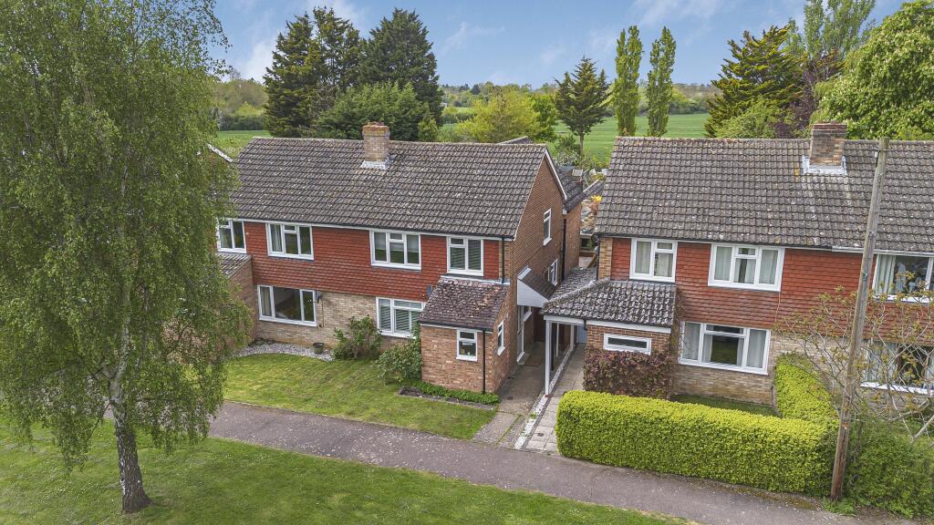 4 bedroom semi-detached house for sale in The Valley, Comberton, CB23