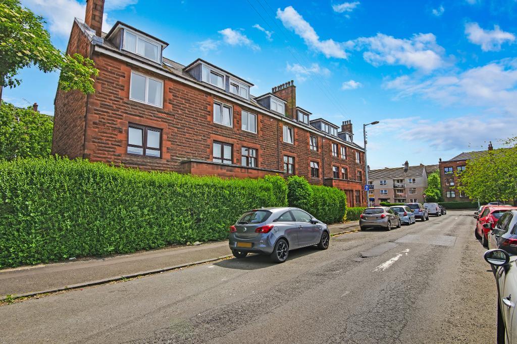 2 bedroom flat for sale in Craigielea Street, Dennistoun, G31 2TJ, G31