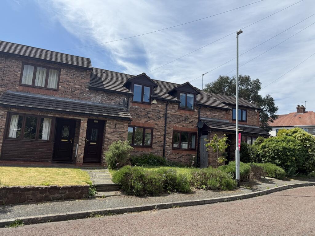2 bedroom terraced house for rent in Epping Court, Heswall, Wirral ...