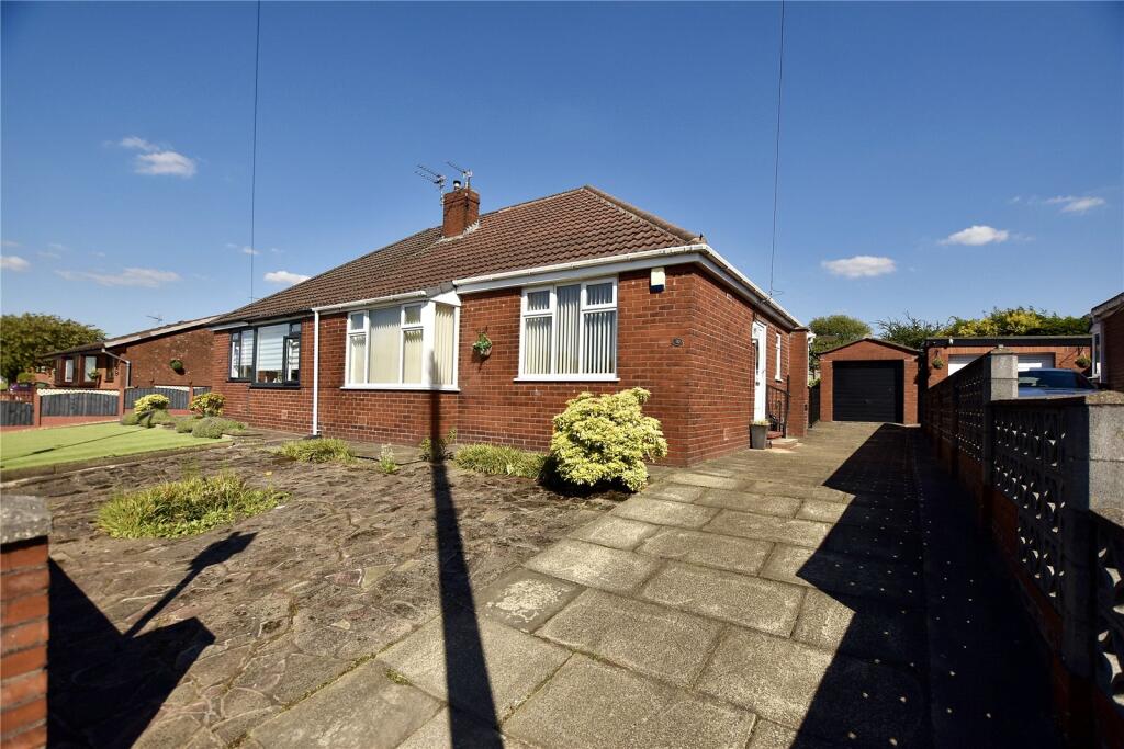 2 bedroom semi-detached bungalow for sale in Cumberland Drive, Royton ...