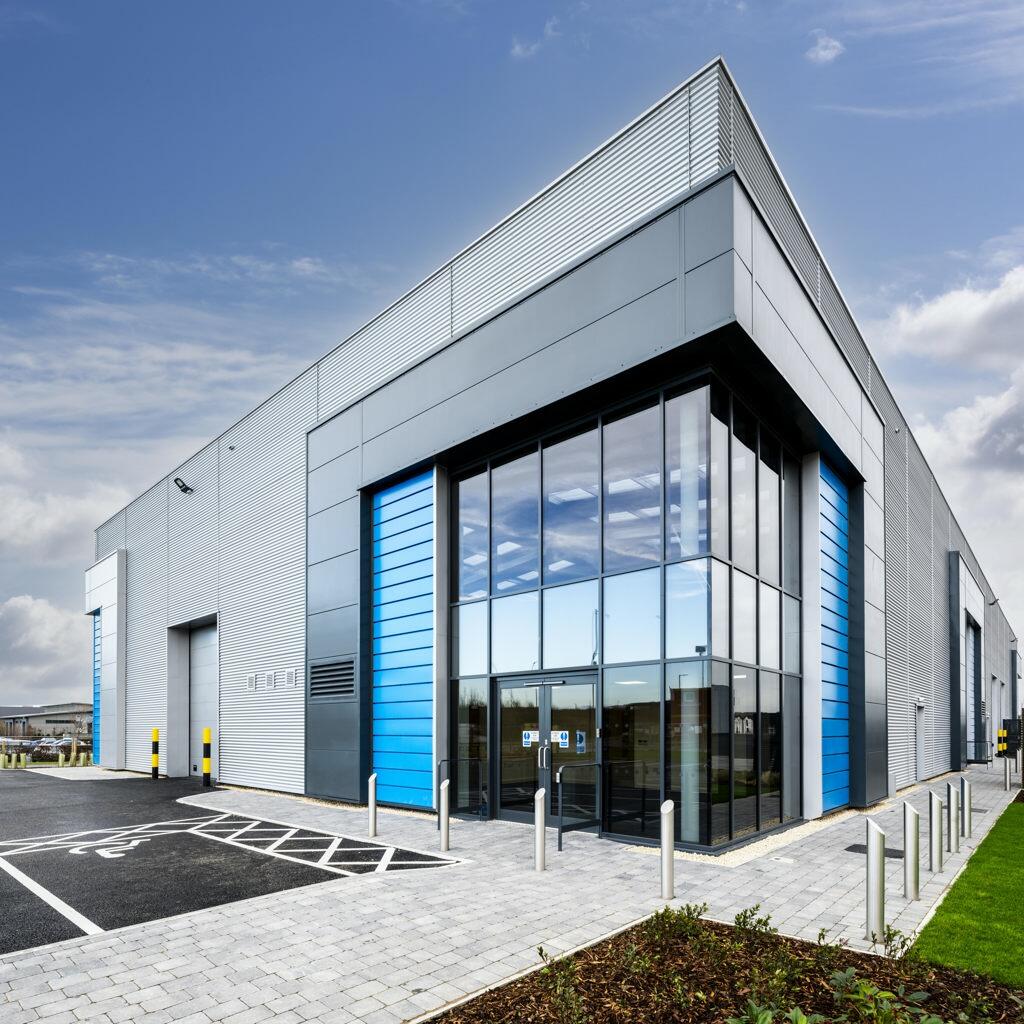 Light industrial facility to lease in 8B R-evolution Phase 4, @ The AMP ...